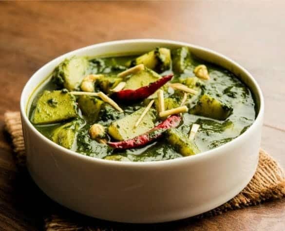 Aloo Palak Recipe - Awesome Cuisine