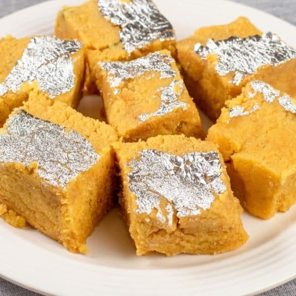 Kobbari Mithai (Dry Coconut Burfi) Recipe - Awesome Cuisine