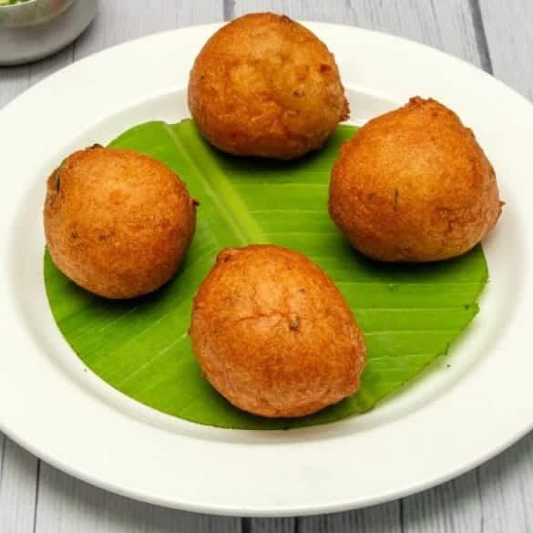 Punugulu Recipe - Instant Bonda with Idli Batter - Awesome Cuisine